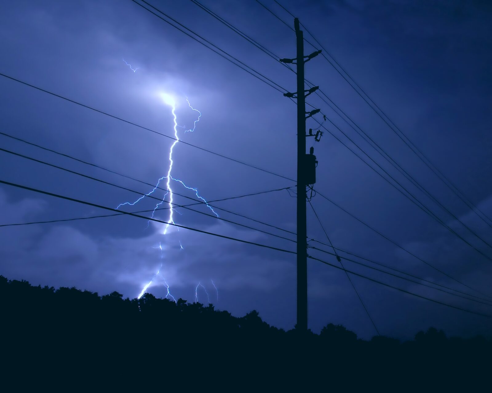 When Lightning Strikes: Why Fast SOP Tracking is Important » Acacia